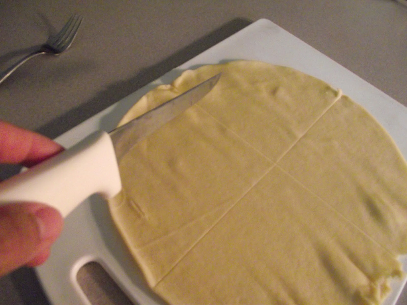 Smiley's Kitchen: Simple Apple Turnovers