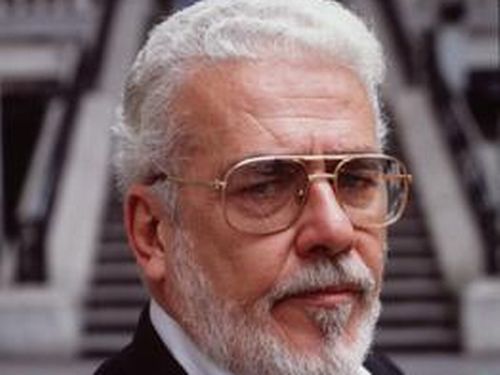 .: Morre aos 77 anos o escrior Ivan Lessa