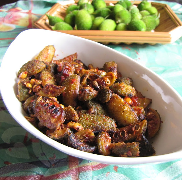 Aakakarakaya /Spiny Gourd Fry - Dapur Bunda