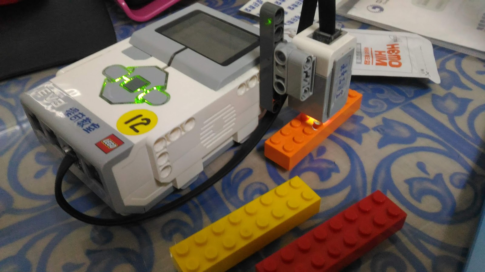 探奇 樂高機器人 LEGO SPIKE EV3 BricQ 教學 Touch Classroom : LEGO EV3 Color ...