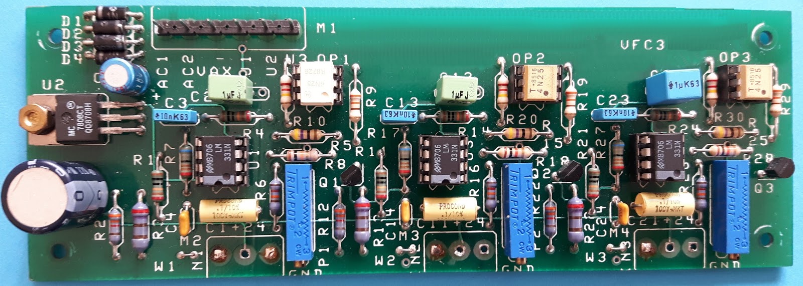 ArduPicLab: An isolated analog input for Arduino ArduPicLab: An isolated analog input for Arduino