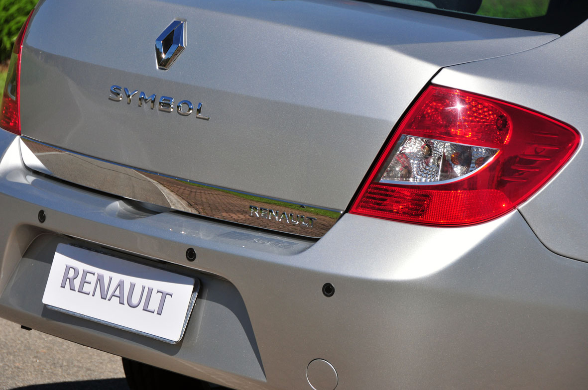 Renault Symbol Privilége 2013: fotos, preço e ficha técnica
