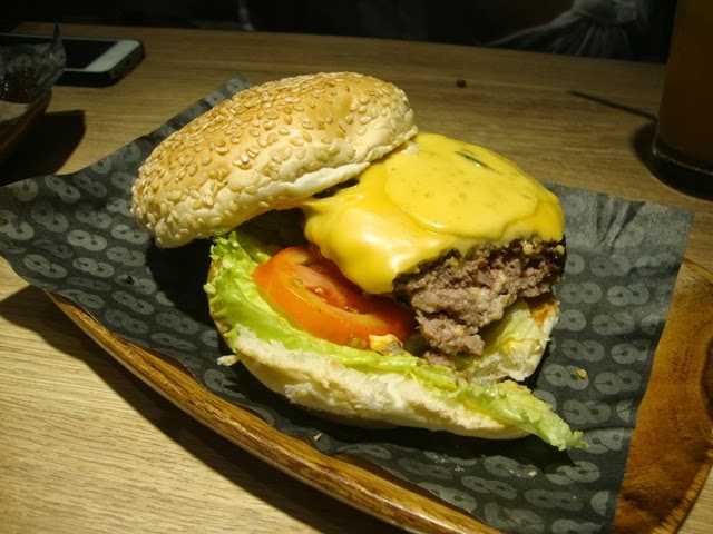 ERICJAZ FOODIES: 8 CUTS BURGER BLENDS