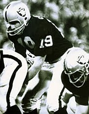 Today in Pro Football History: 1963: Raiders Upset Chargers in Wild ...