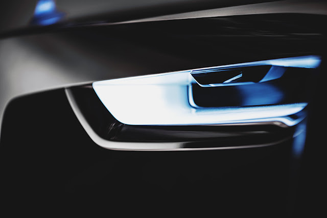 Here’s a Closer Look at the Insane Rolls-Royce 103EX Concept...*