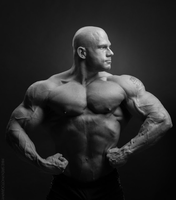 Muscle Lover: Finnish bodybuilder Kille Kujala