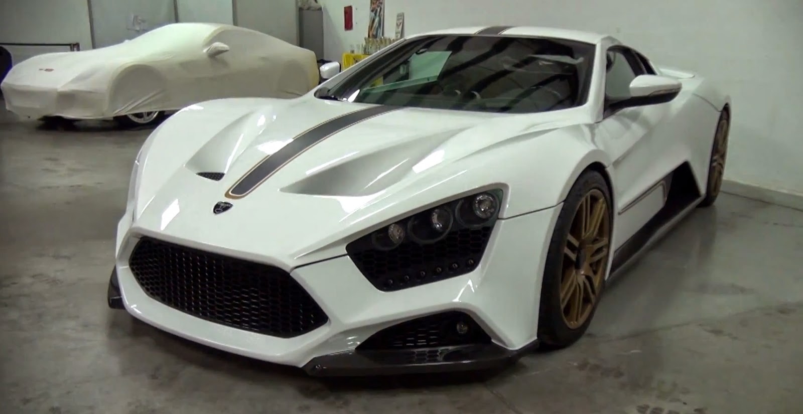 Review Toluca: Zenvo ST1