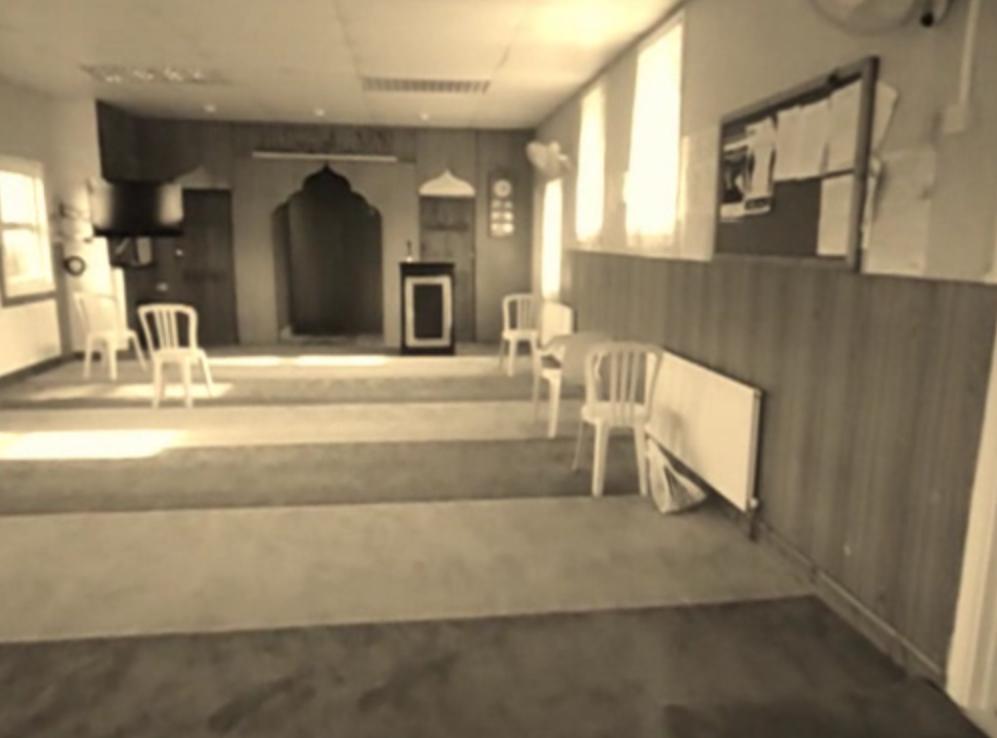 Ahmadiyya Mosques: Baitul Islam Mosque - Islamabad Tilford Surrey UK