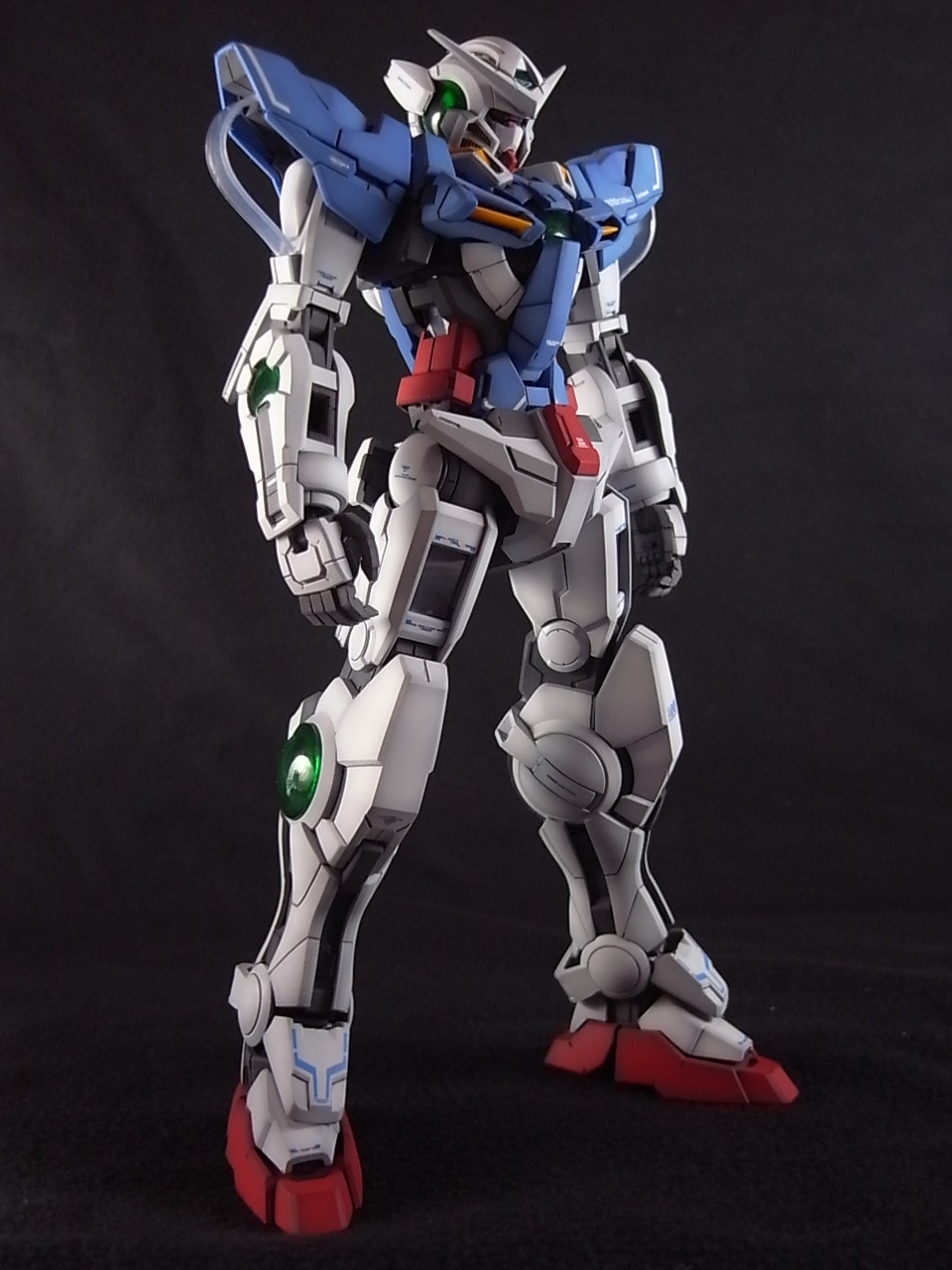 GUNDAM GUY: MG 1/100 Exia - Painted Build