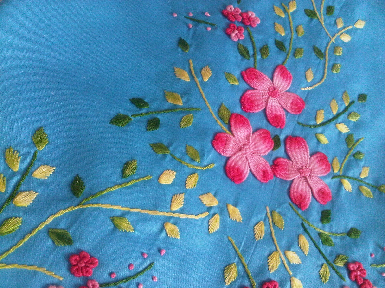 Eksklusif Kain Sulam Bunga Timbul West Sumatera: Kain Sulam Bunga ...