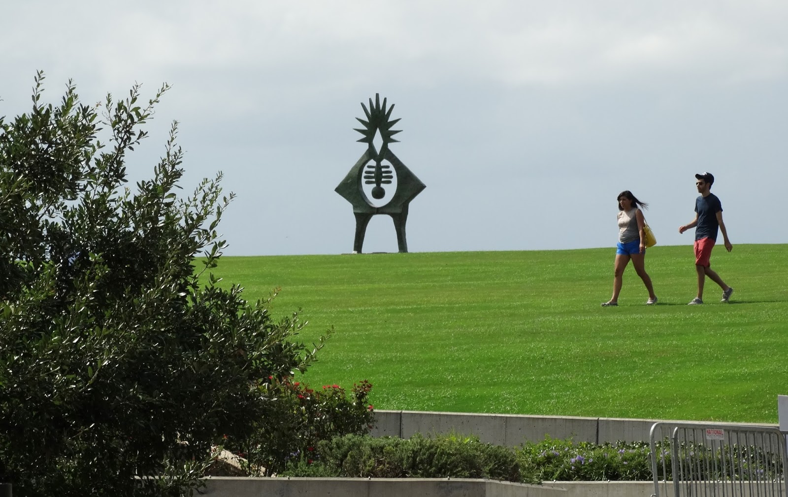 Houston in Pics: Atropos Key - Iconic hilltop sculpture at Miller Outdo