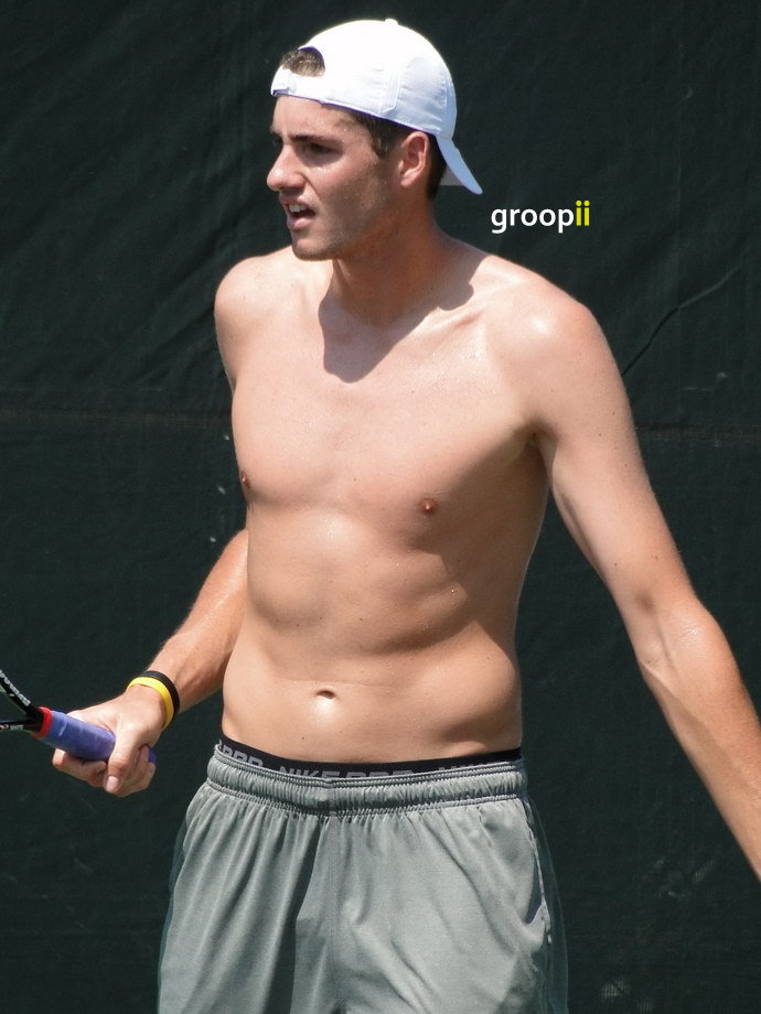 John Isner Shirtless at Miami Open 2011 - Shirtless Men at groopii