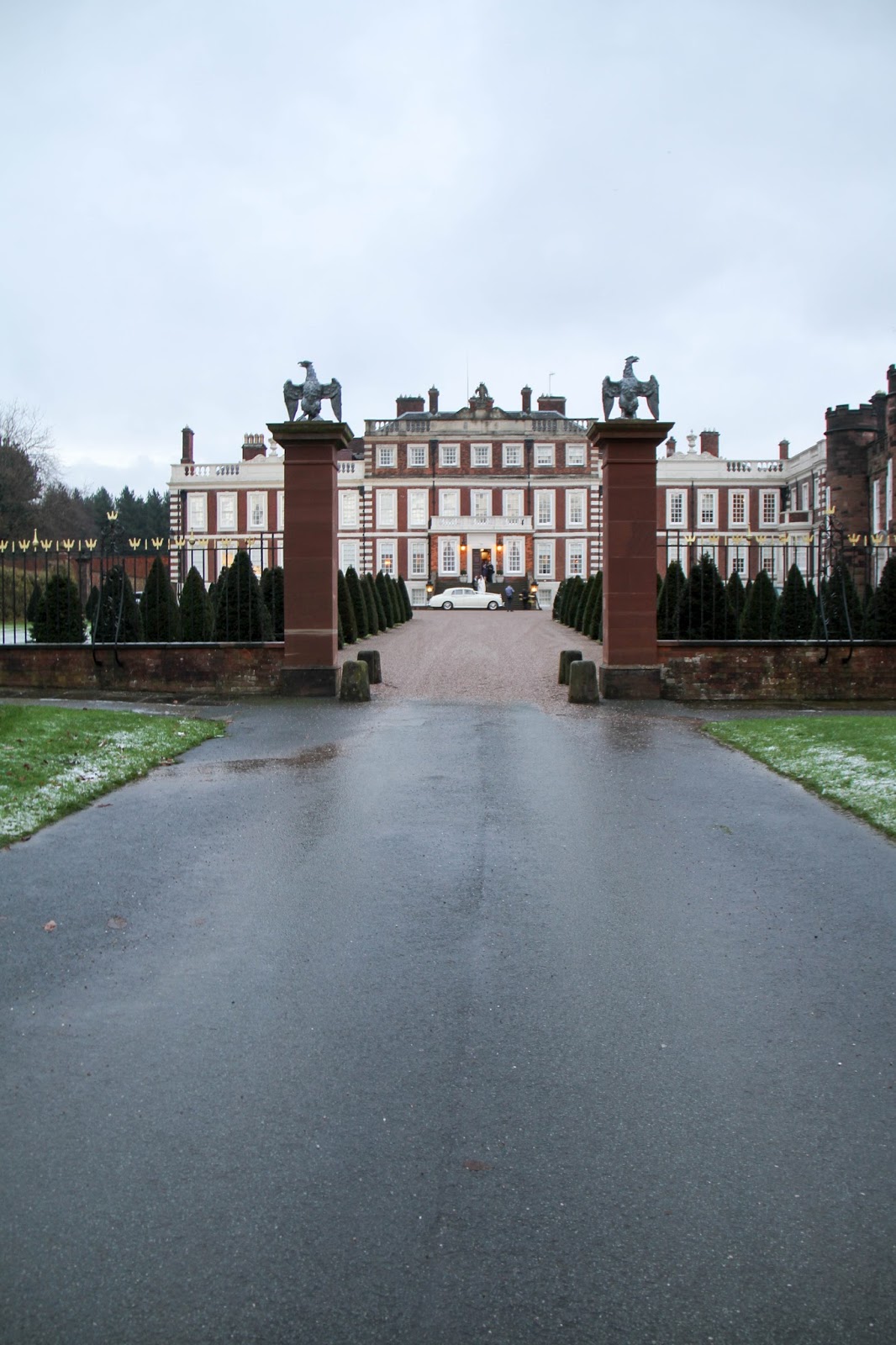 The Beautiful Christmas Wedding Day of Eve & Chris at Liverpool ...