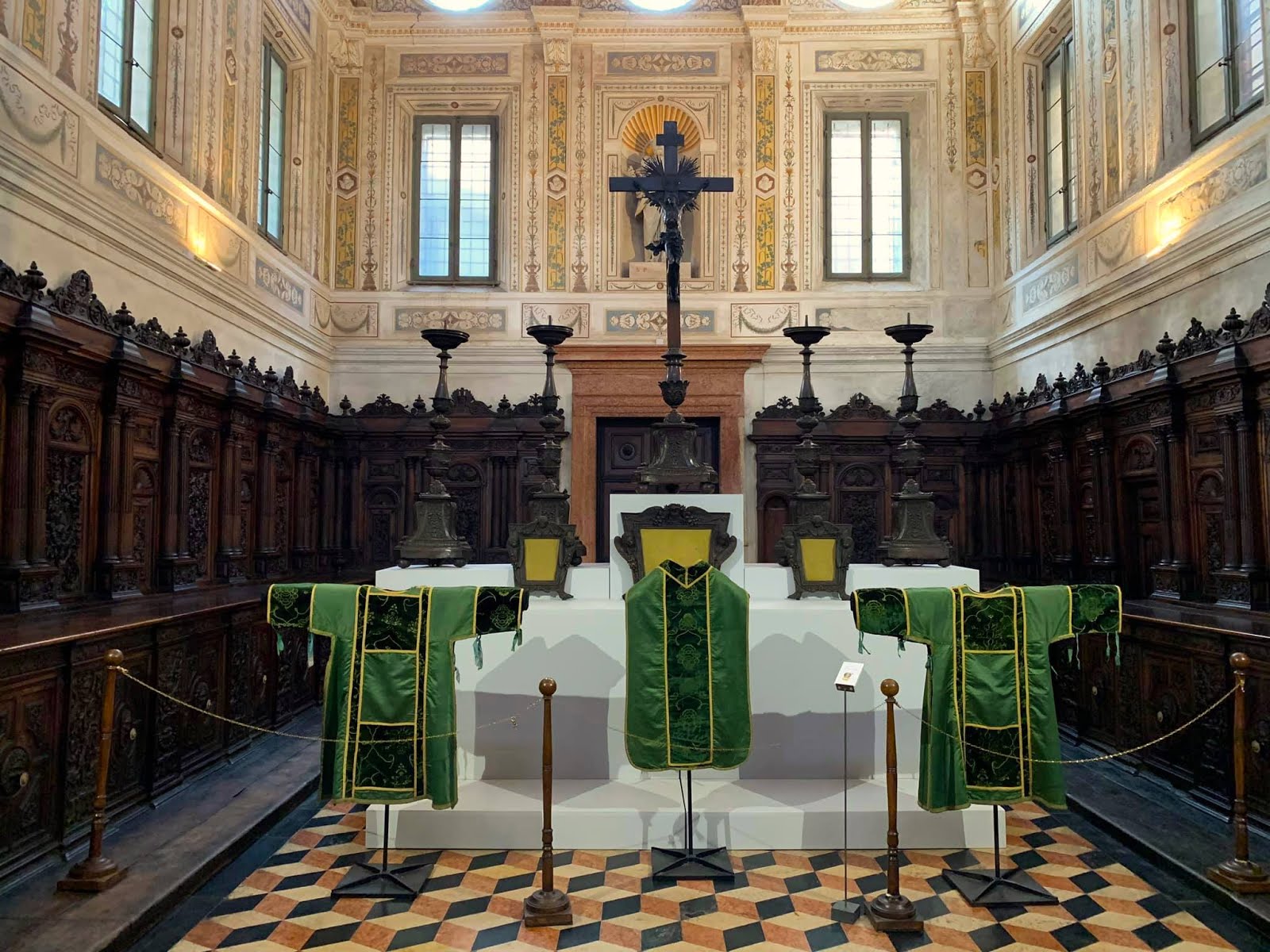 Guilio Romano's Monumental Sacristy in the Abbazia di San Benedetto ...