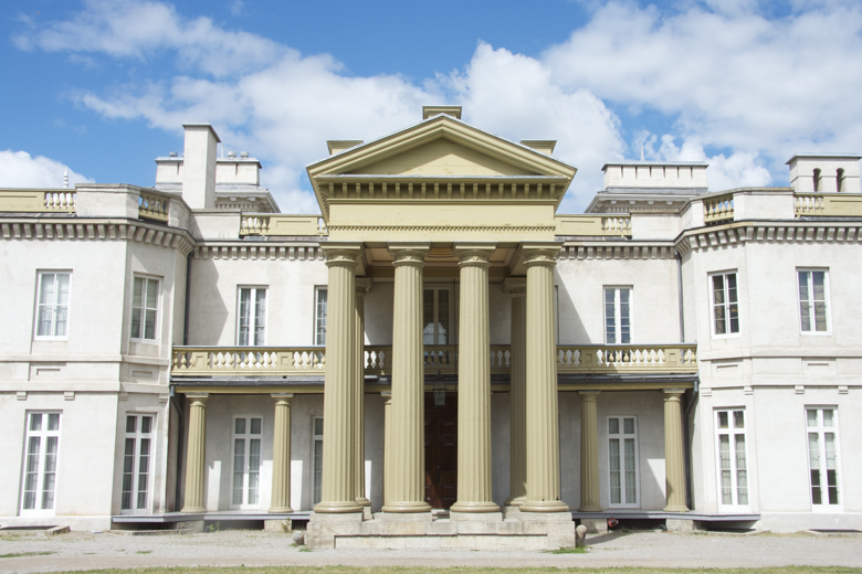 The Wardens Today: DUNDURN CASTLE