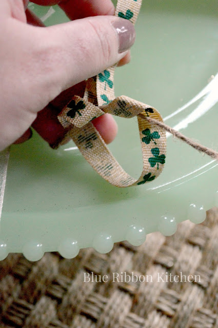 Blue Ribbon Kitchen: My Good Luck Charm | Ribbon Garland