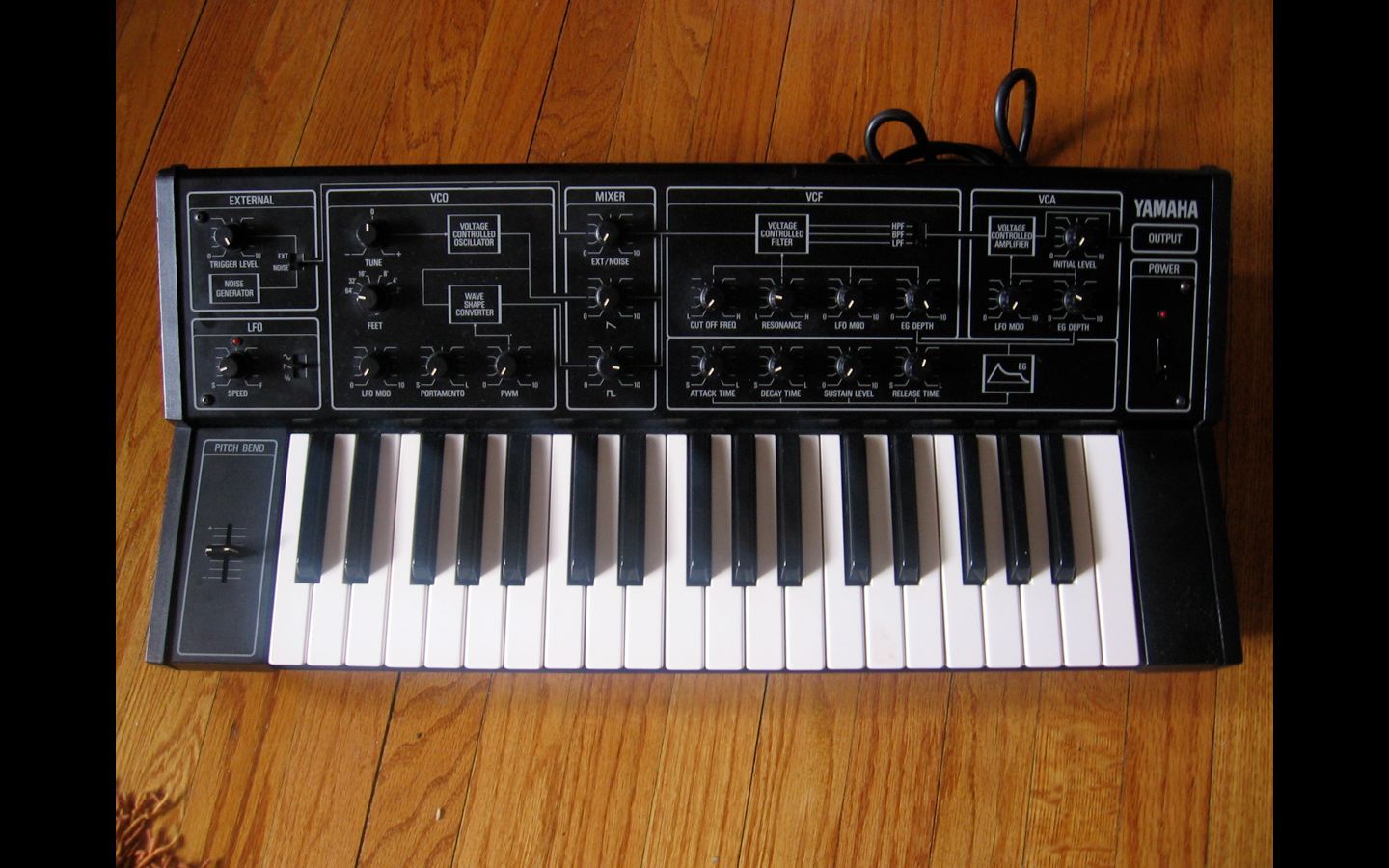 MATRIXSYNTH: Yamaha CS 5 Analog Monophonic Synthesizer SN 9501