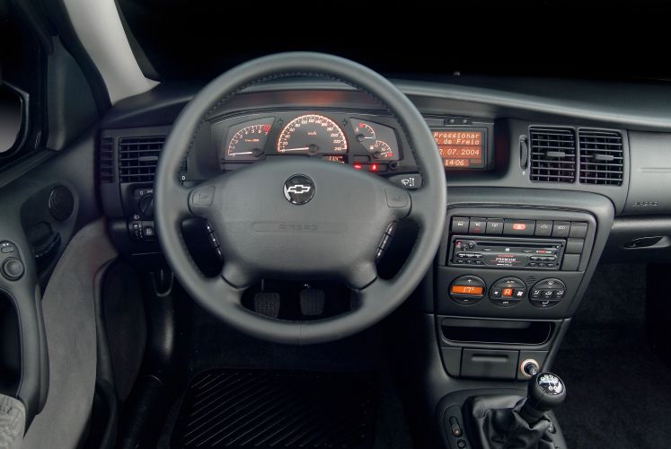 HISTÓRIA - CHEVROLET VECTRA