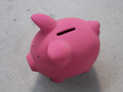 ¿Por qué las huchas tradicionales tienen forma de cerdito?