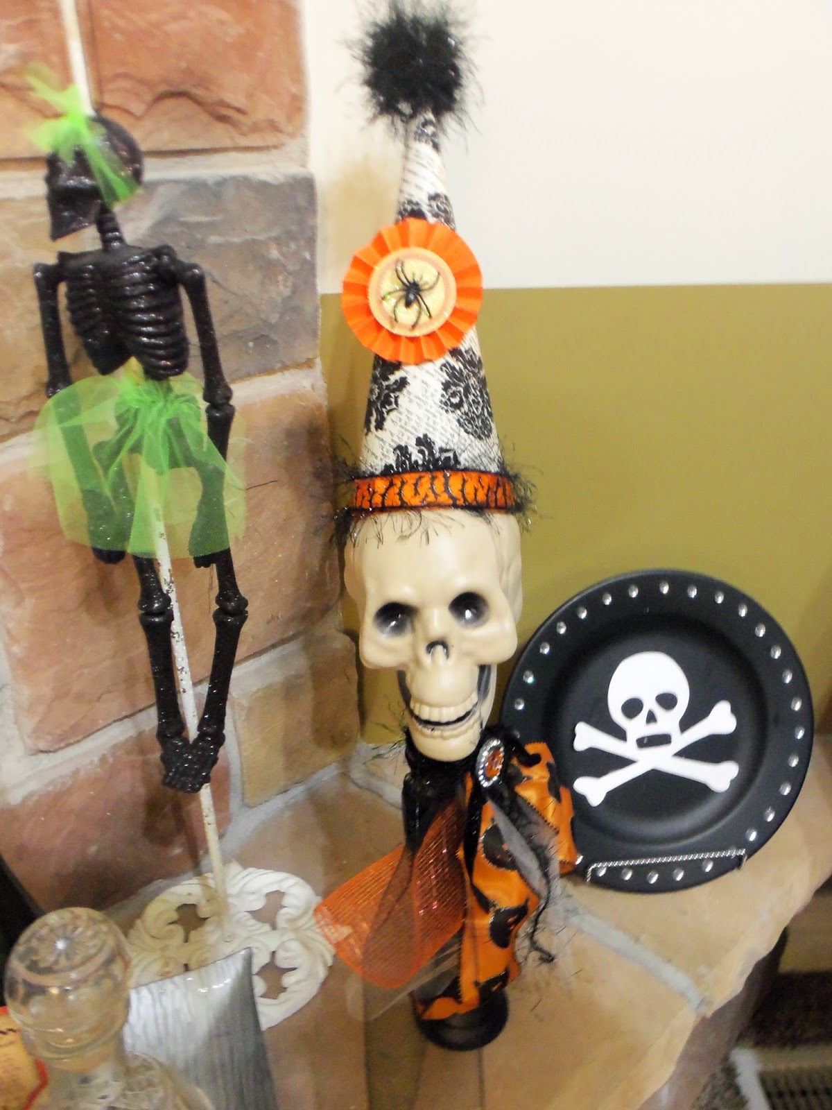 Funky Craft Mama: Party Skeleton