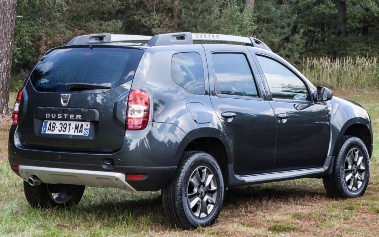 Novo Duster 2014: mais fotos externas e do interior