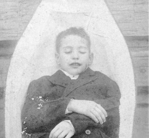 Fotografia Post mortem: Fotografia post mortem