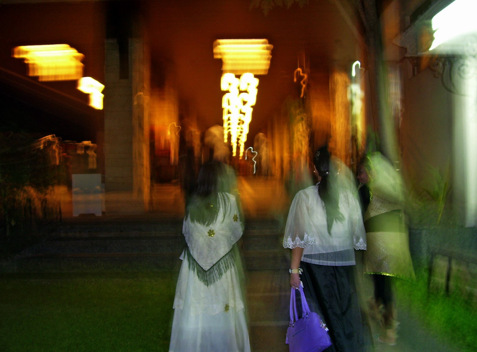 Captured Glimpses of Our Beautiful World: A Filipiniana Party with a Twist