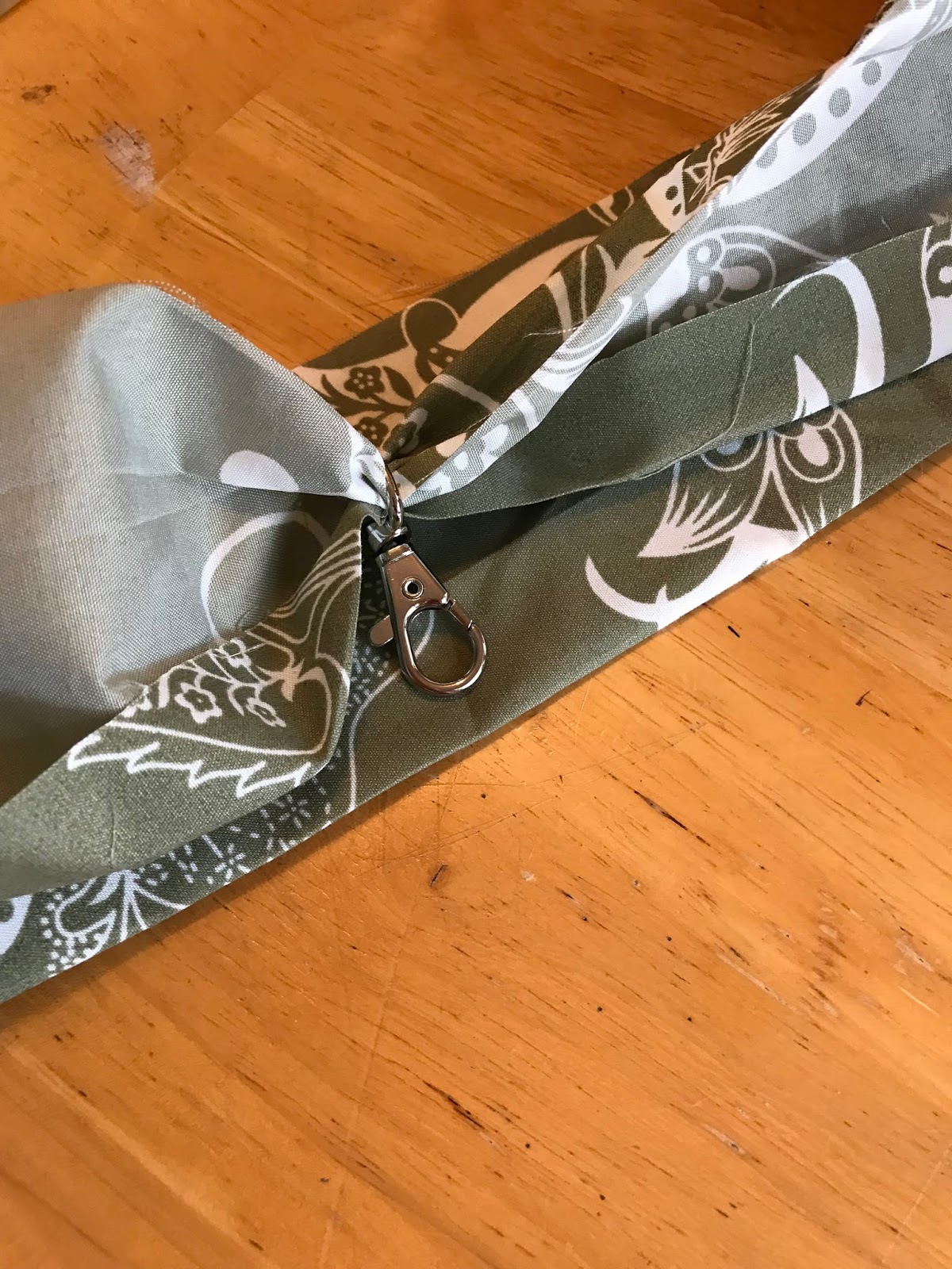 Sew Simple Projects: Super Easy Lanyard