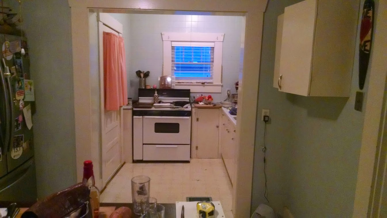 Hog Wild Home: Think you have a bad kitchen?