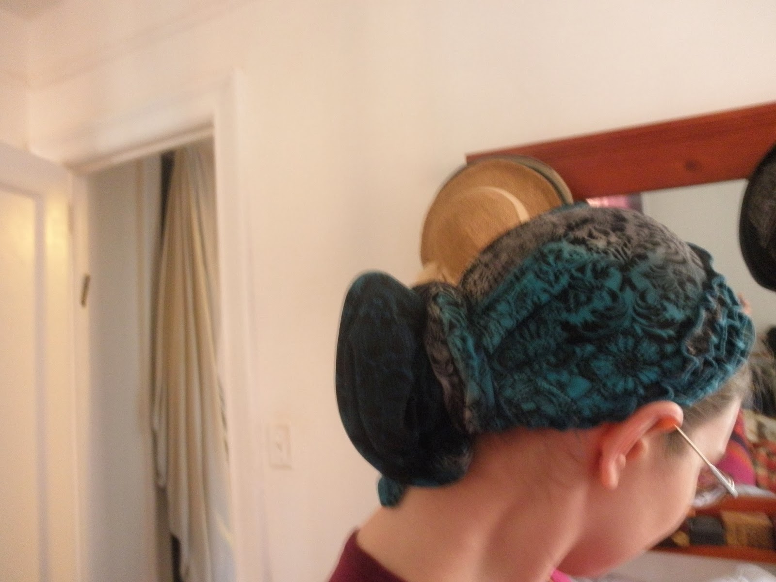 How to Cover: A Head-Covering Blog: Some Tribute Photos As I Try New Styles