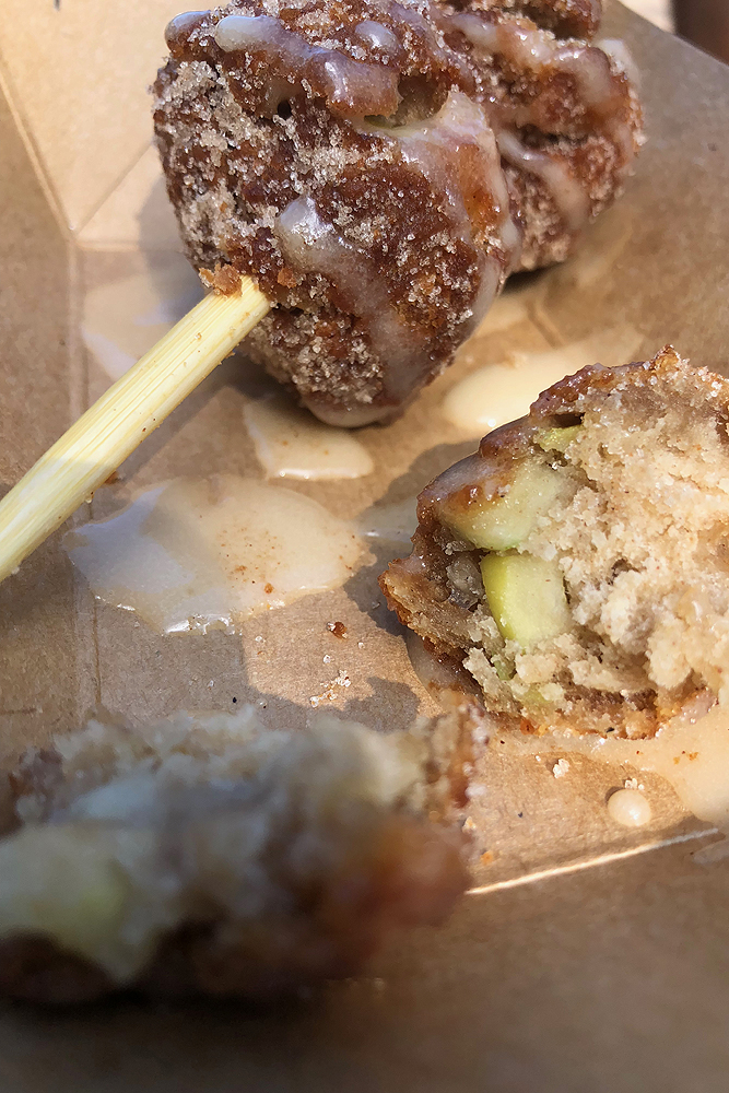 {outfit & travel guide} Exploring Animal Kingdom | Closet Fashionista