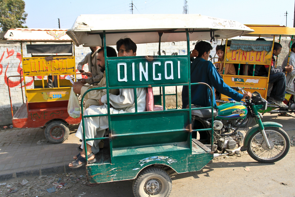 Life as an Immigrant : Means of Transportation in Pakistan