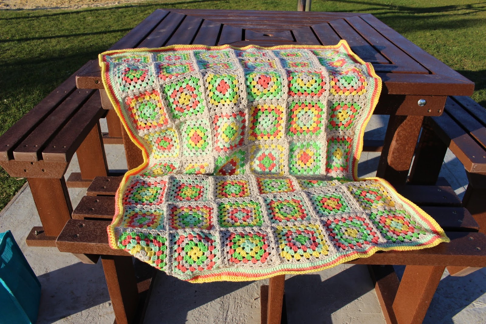 Sarahdipity Crafts: Changing Blankets to make a better design