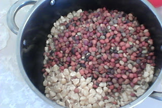 The AFRICAN Menu: TODAY ON THE AFRICAN MENU,(MAIZE AND AFRICAN BEANS)