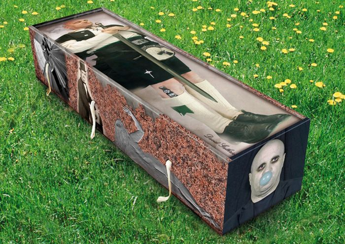 FUN GREEDY: Creative Coffins
