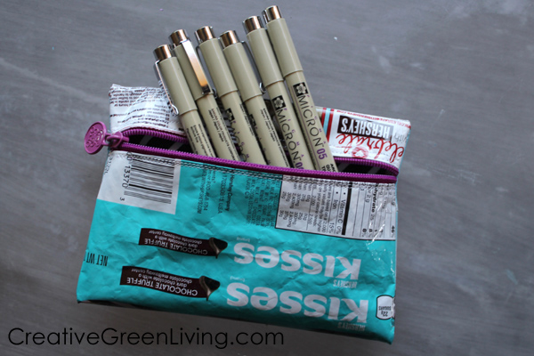 Recycled Candy Wrapper Zipper Pouch Tutorial | Creative Green Living