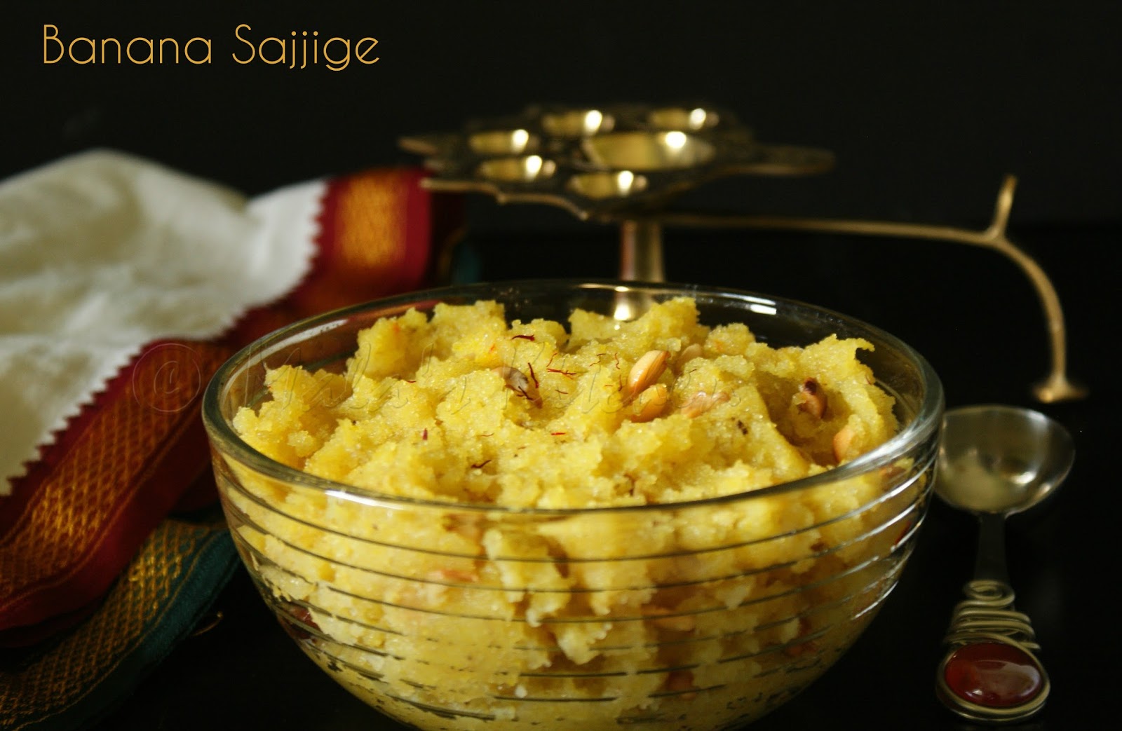 Valhapalu Sajjige | Banana Sheera/Halwa | Balehannu Sajjige - Malas-Kitchen