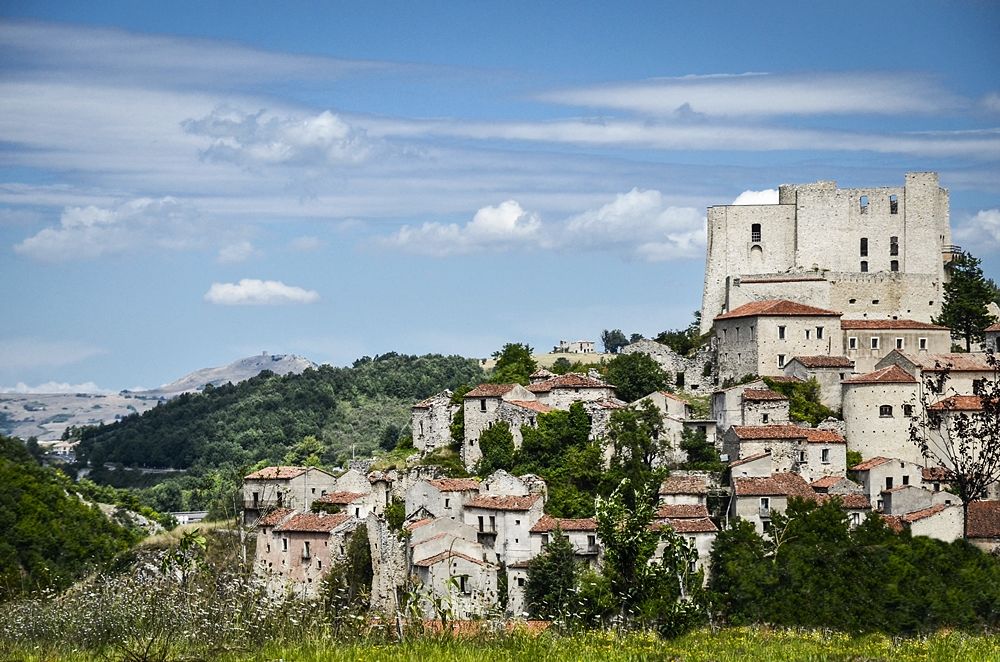 BRIENZA SI PREPARA ALL’ “INVASIONE TURISTICA”