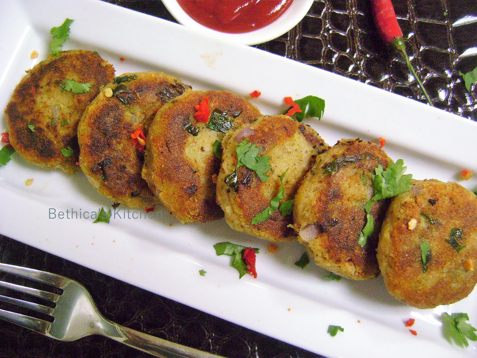 Bethica's Kitchen Flavours: Aloo Tikki (Potato Patties / Cutlets ...