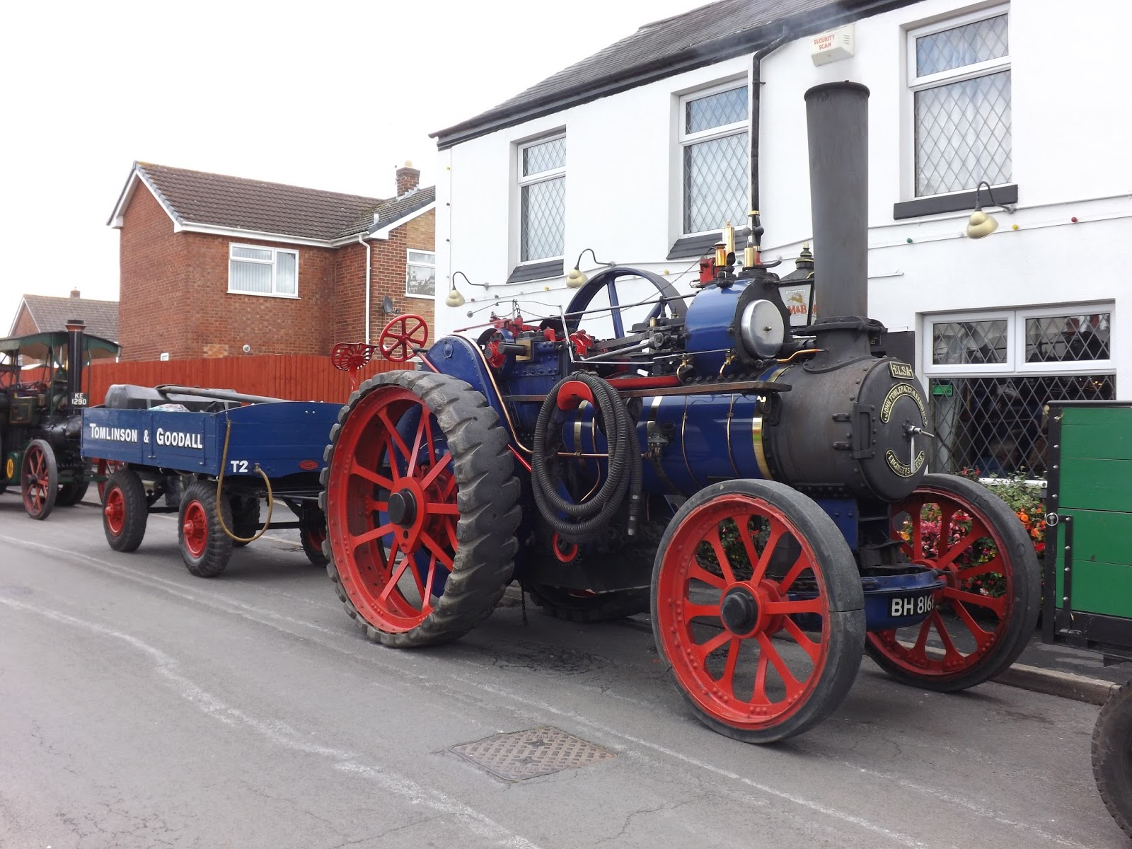 Sam's World: Passing Traction Engines...