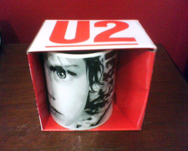 I WANNA FEEL SUNLIGHT ON MY FACE: My new U2 gifts!