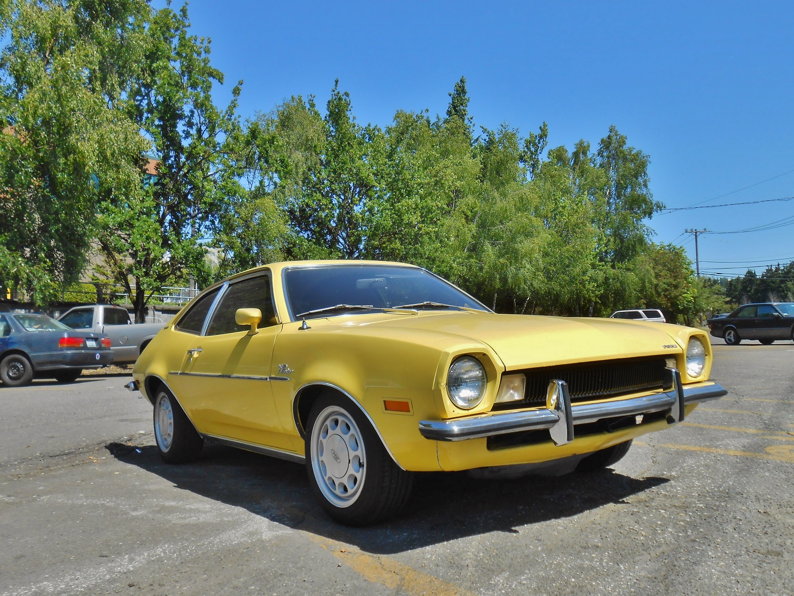 Seattle's Parked Cars: 1972 Ford Pinto Runabout