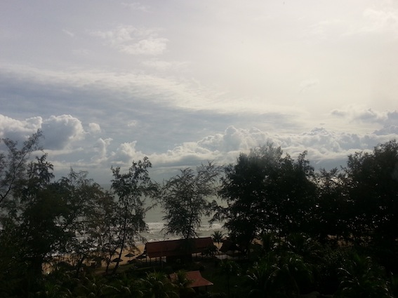 JALAN-JALAN: Awana Kijal