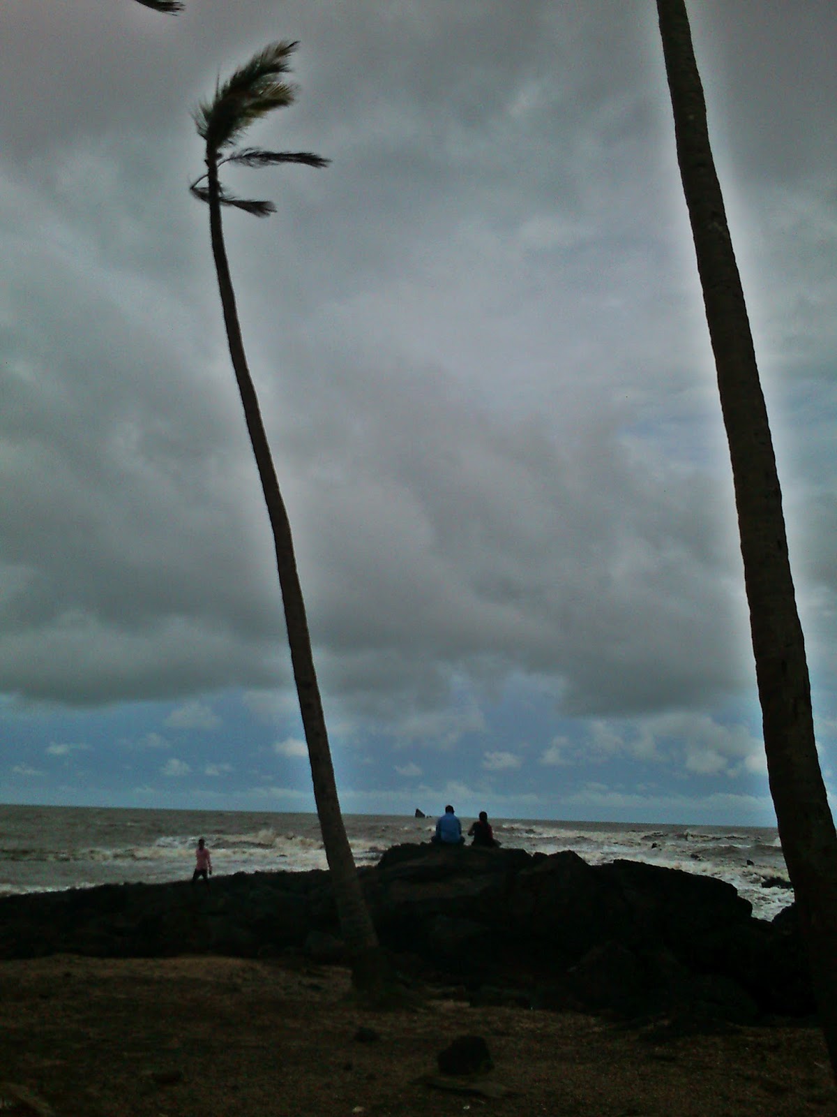 NIfISH tRAVELOGUES: Redi Beach (Sindhudurg)