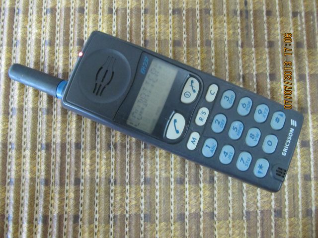 Spesialis Handphone Jadul & outdoor: Ericsson EH237 Original