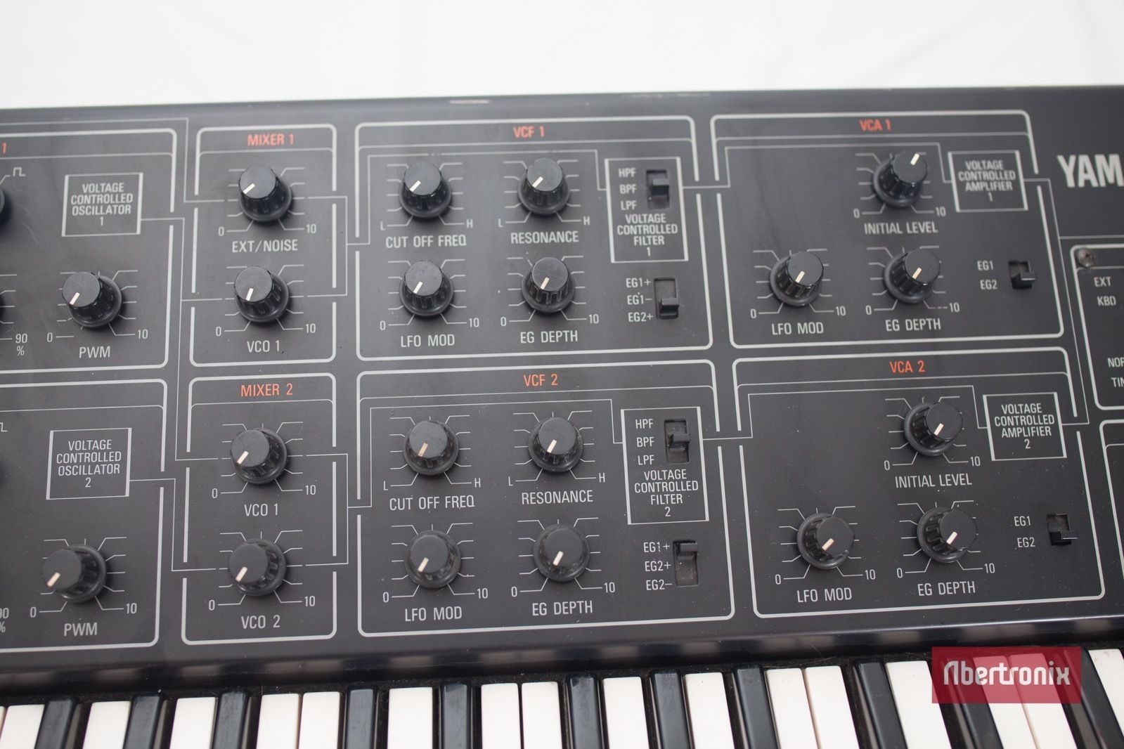 MATRIXSYNTH: YAMAHA CS-15 2 VCO Analog Synthesizer w/ Custom Wood Side ...