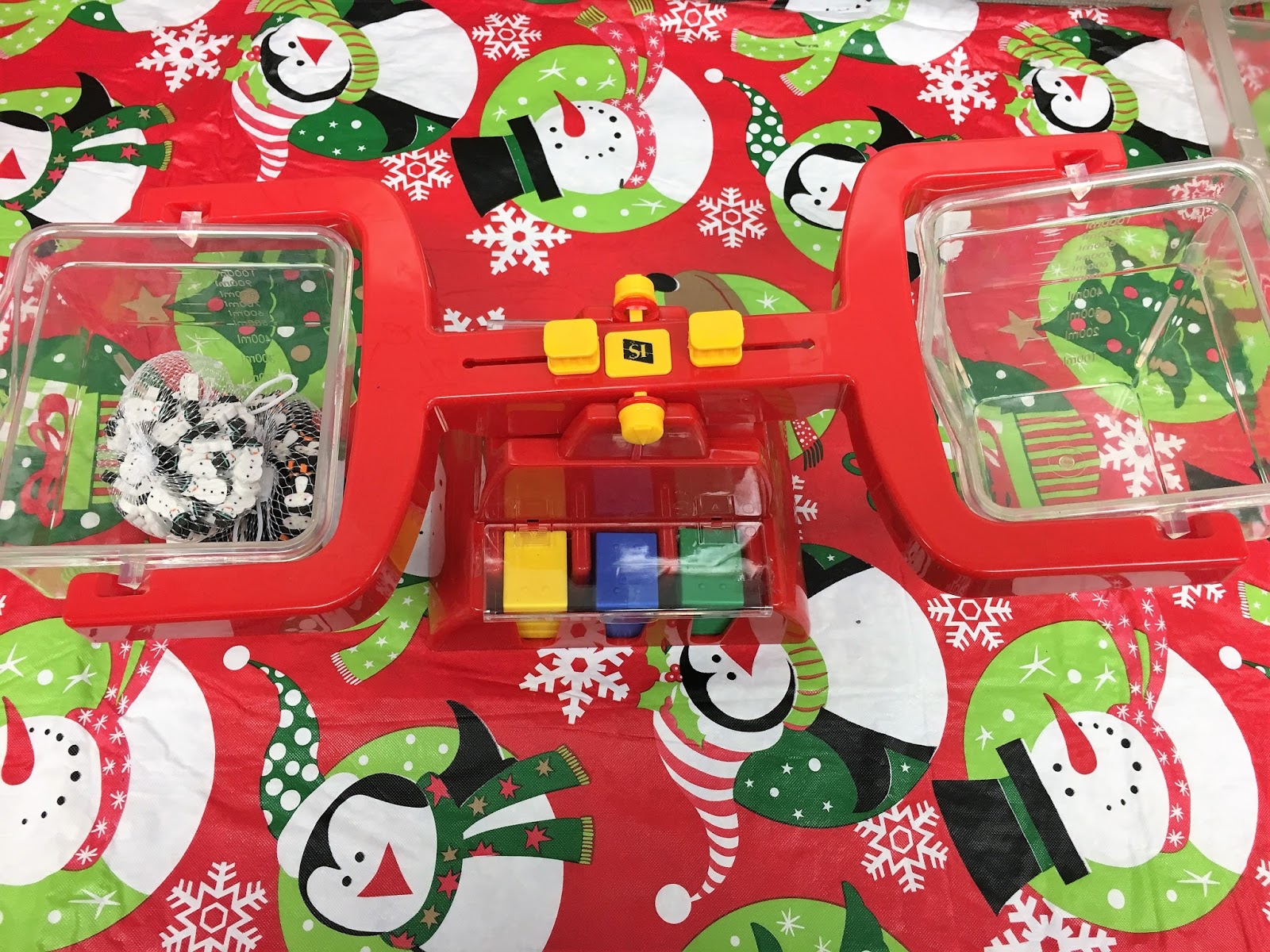 Inside & Out with Karen & Kelie: Elf-tacular Giveaway