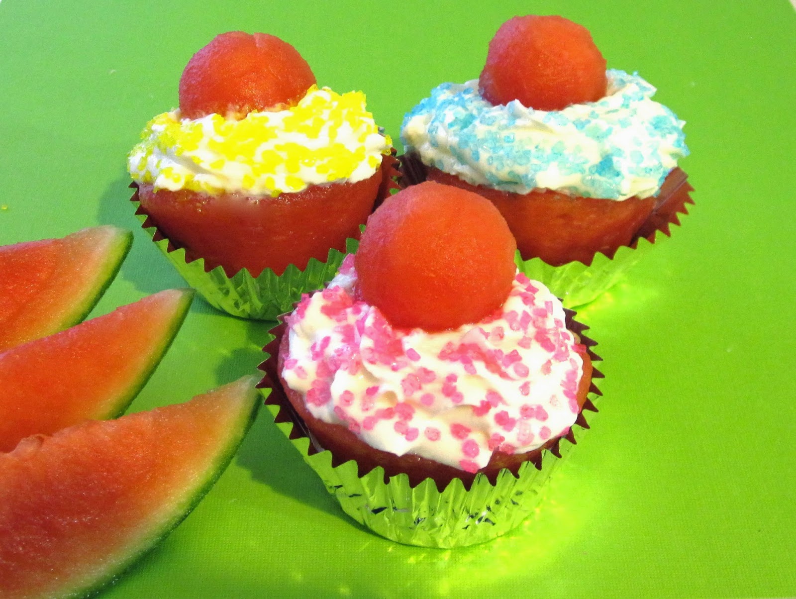 Watermelon Slice Cupcakes - The Lindsay Ann
