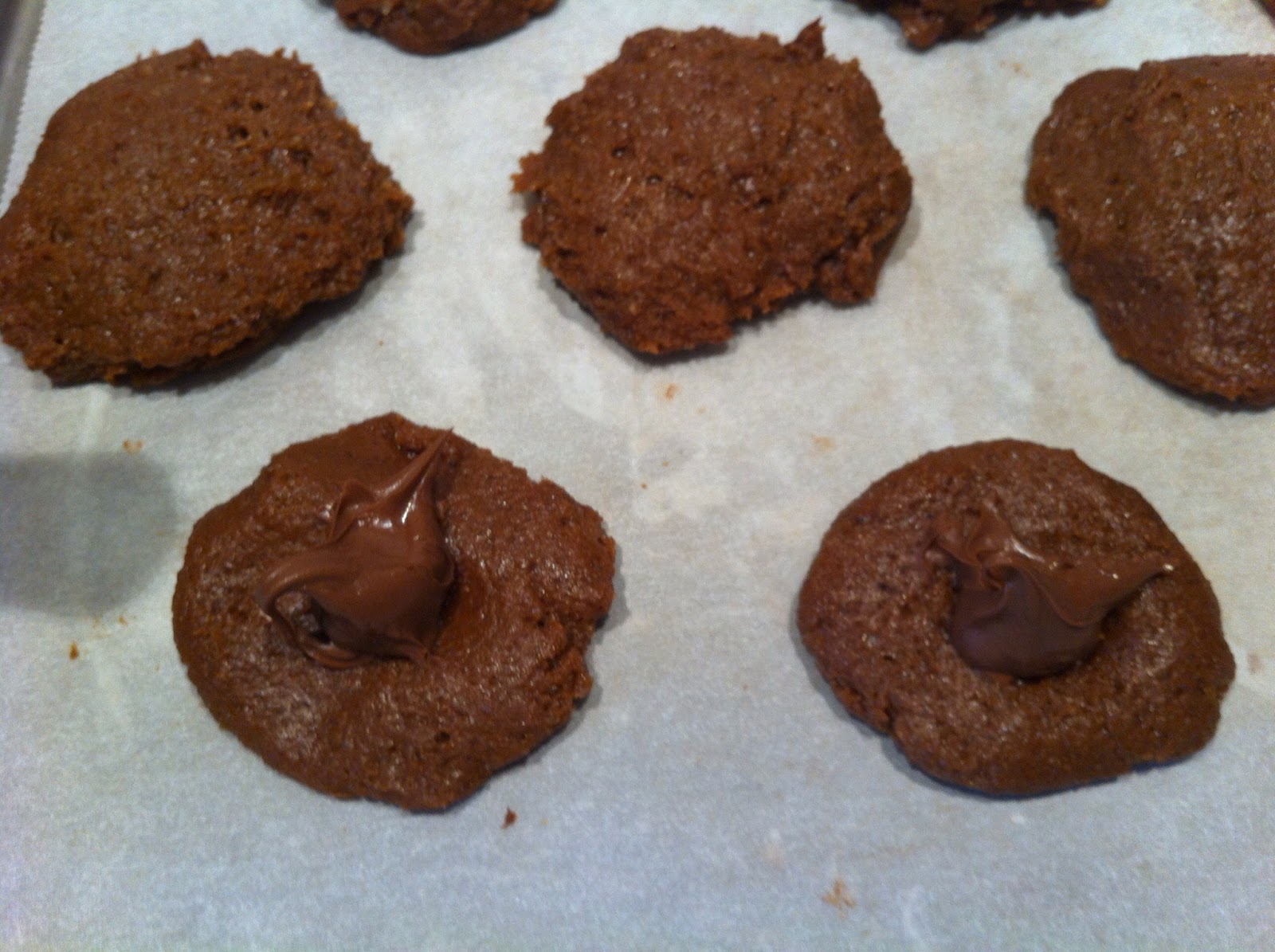 Dulce Miranda: Chip Cookies de Doble Chocolate rellenos de Nocilla