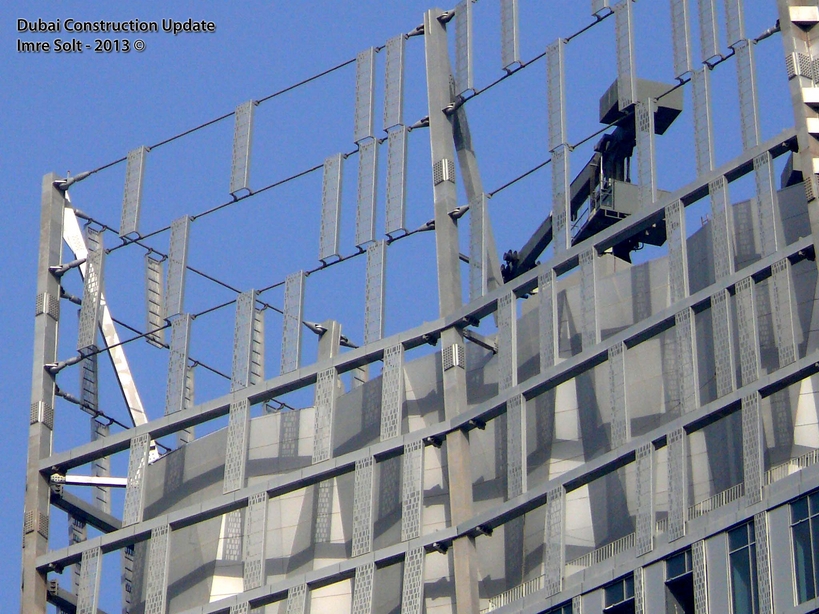 Dubai Constructions Update by Imre Solt: Cayan Tower photos, aka ...